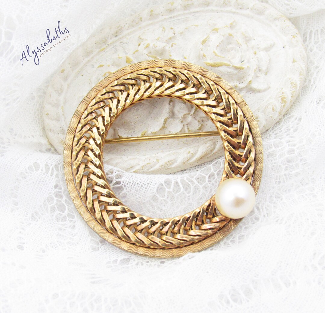 Vintage Winard 12K Gold and Pearl Round Basket Weave Brooch, Mid ...