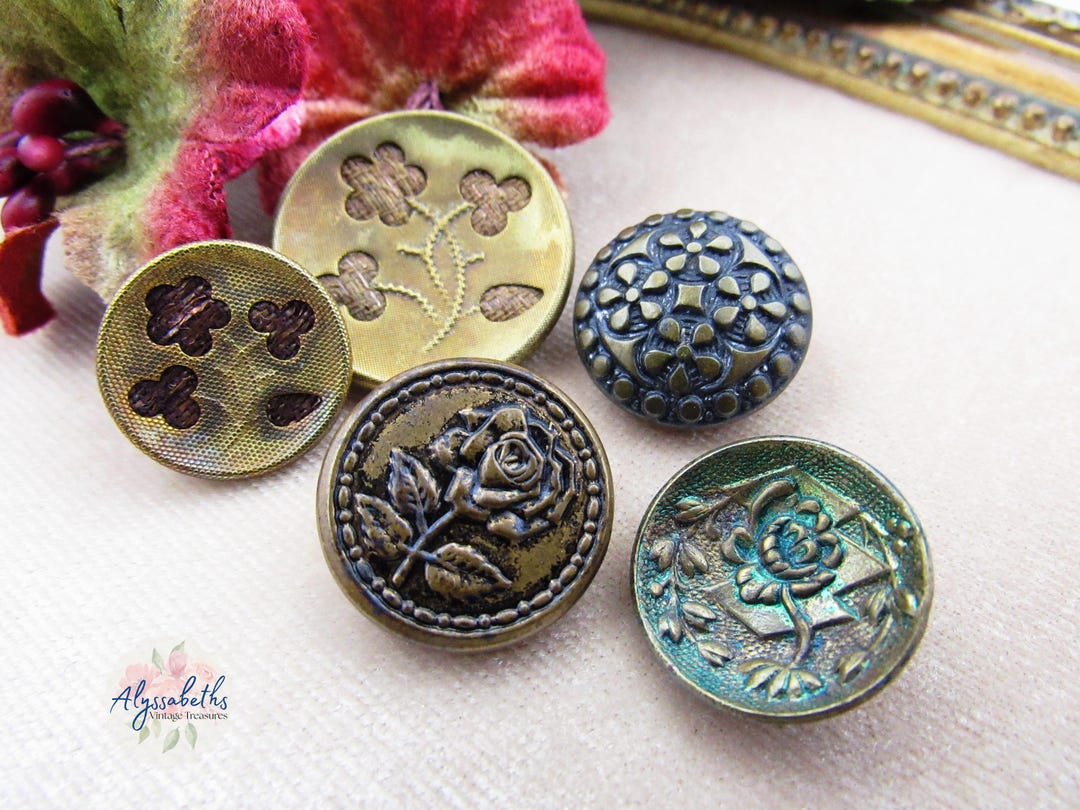 Antique Victorian Floral Metal Button Assortment, Rare Brass and Velvet ...