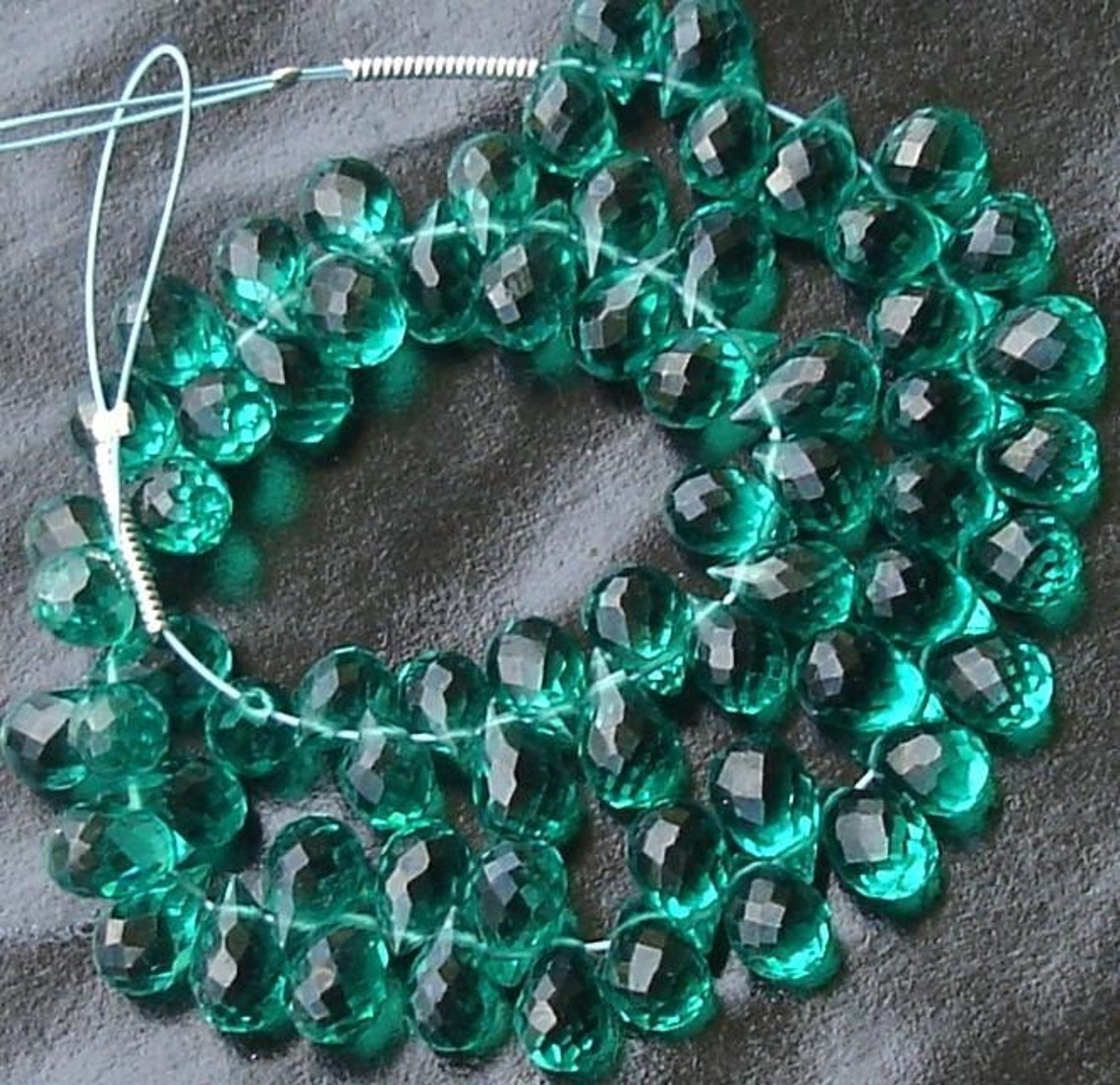 25 Pcs of Extremely Beautiful Rare Colour EMERALD GREEN - Etsy