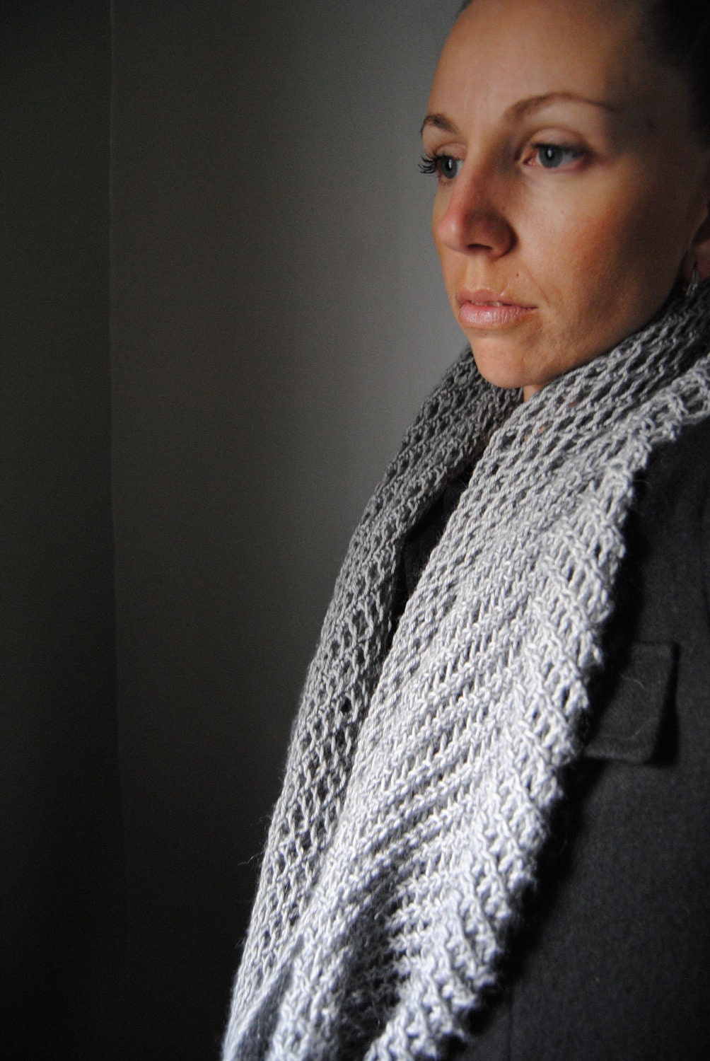 CAPTURE Infinity Loop Cowl Knitting Pattern PDF - Etsy