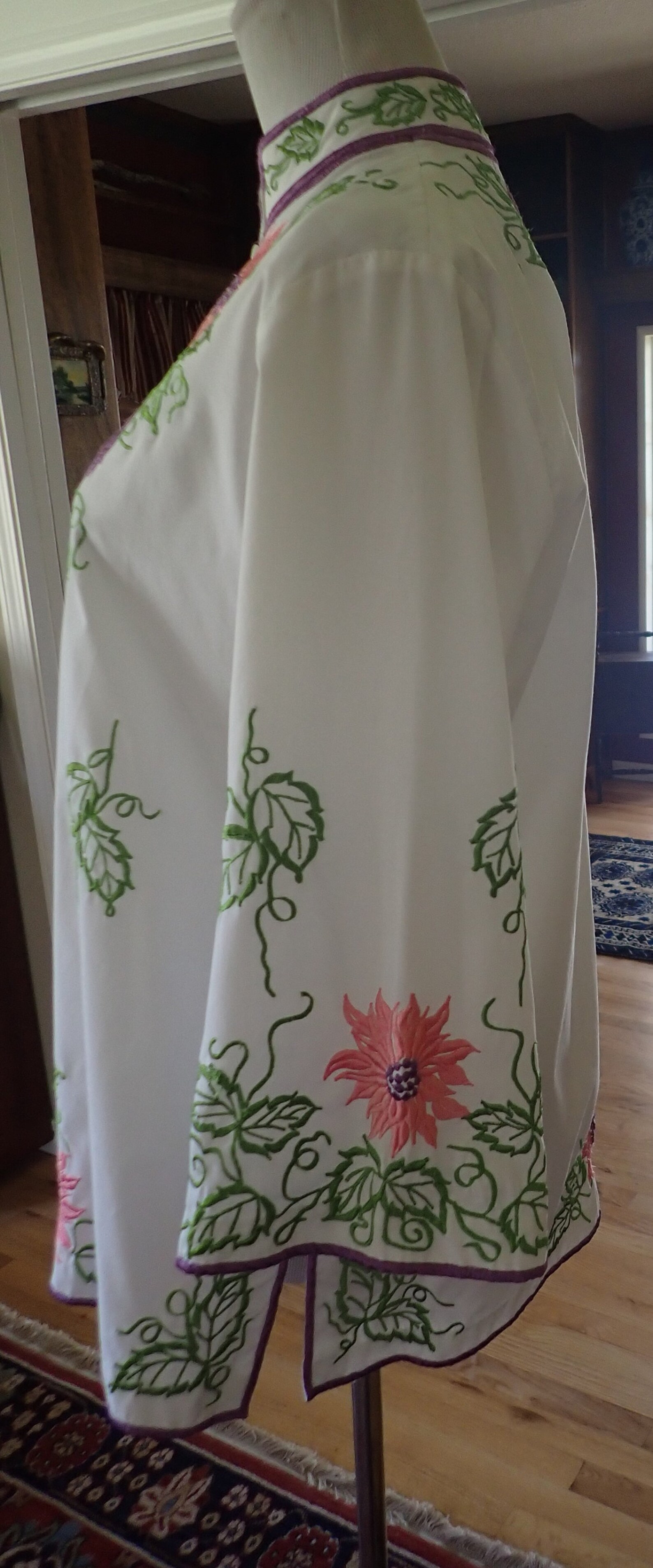 Vintage 70s 1970s Chuchi White Embroidered Top Purple Pink - Etsy