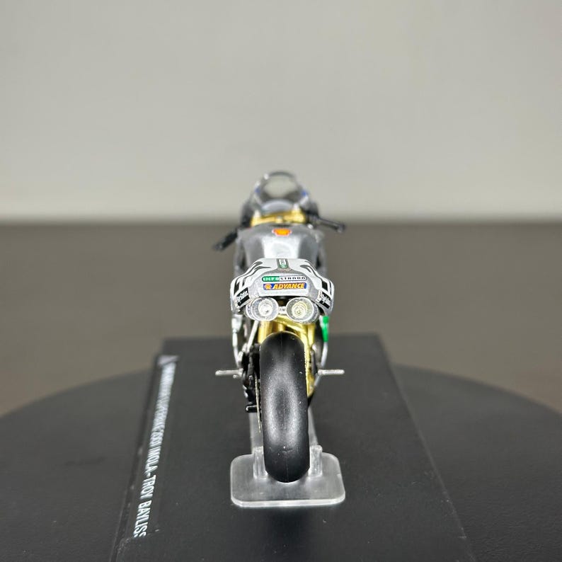 Altaya IXO 1:24 Ducati 996R Superbike 2001 | Troy Bayliss Model ...