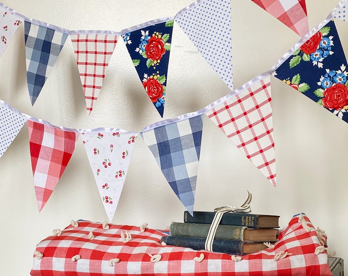 Picnic Gingham Banner, Bunting, Fabric Pennant Floral Garland Flags ...