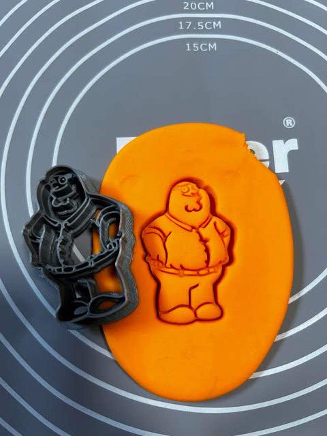 Cokkie Cutter Peter Griffin Family Guy - Etsy