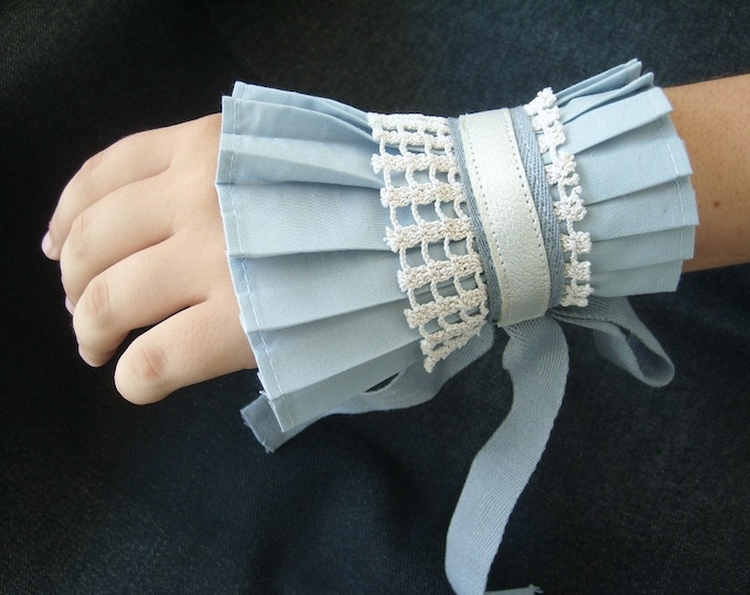 Silver Ice Ruffles Cuff Armband Neo Romantic Cuff With Dusk Blue Cotton ...