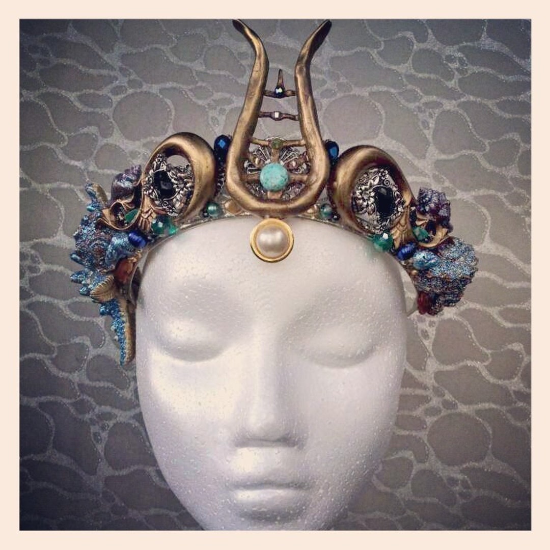 QUEEN DELUXE Mermaid Crown Replica From ONCE Upon A Time and ...