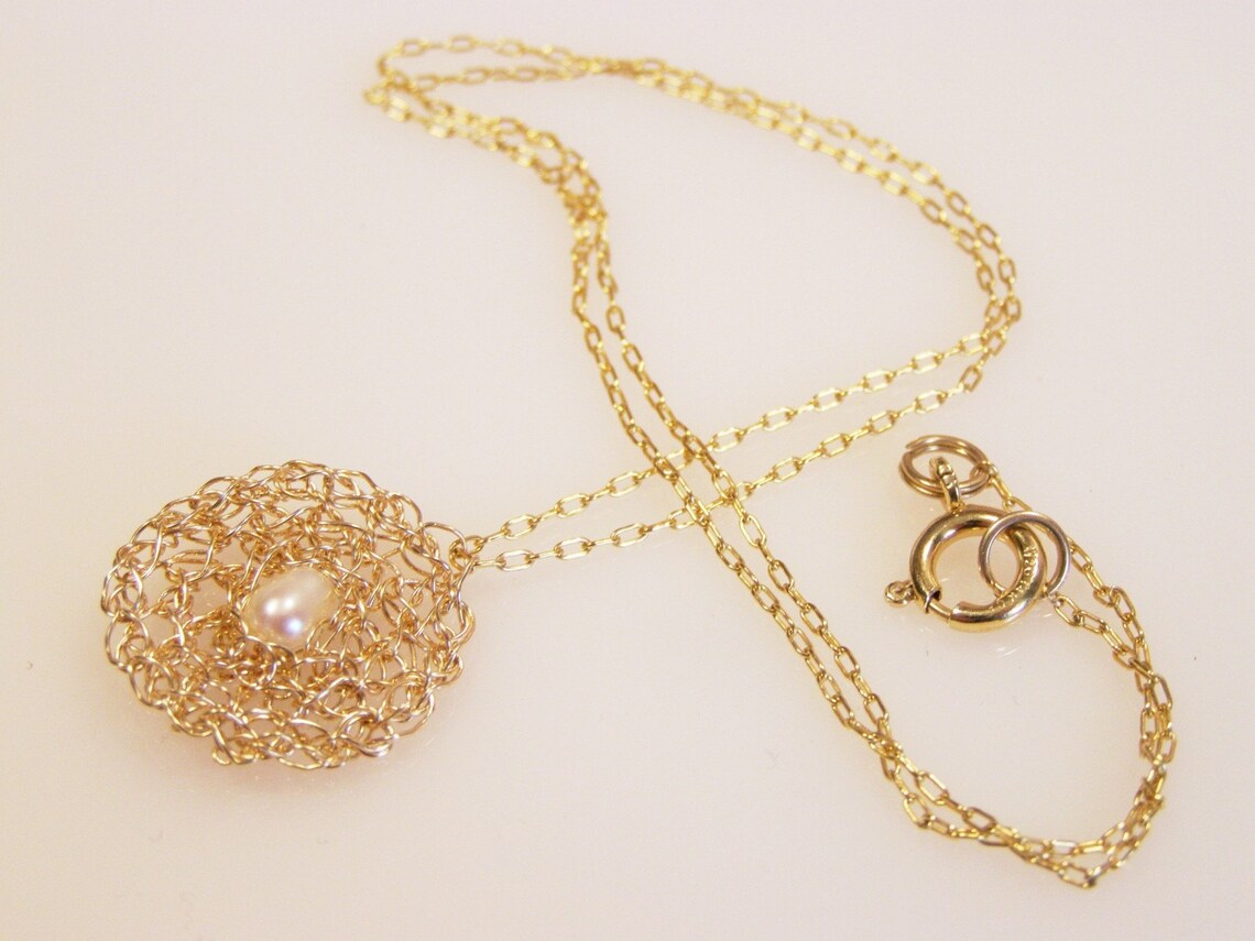 Bridal Pendant, Goldfilled Wire, Freshwater Pearl Circle Pendant - Etsy