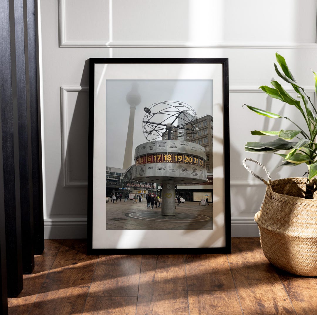 Berlin Alexanderplatz Wall Art – World Clock Urban Photography Print - Etsy