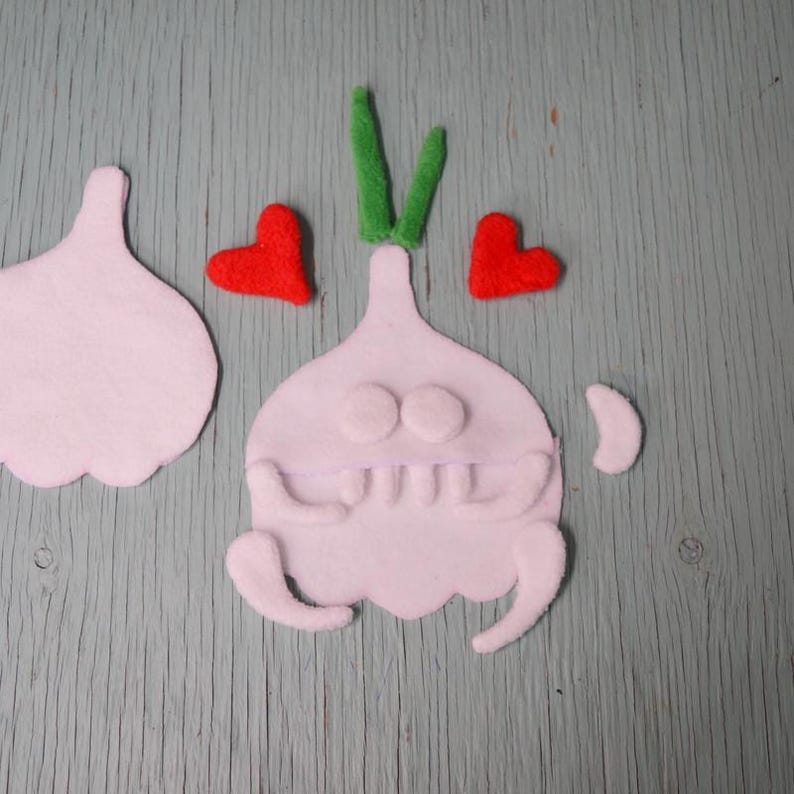 Garlic Plush Sewing Pattern PDF • Fleece Vegetable Plushie With Wiggly ...