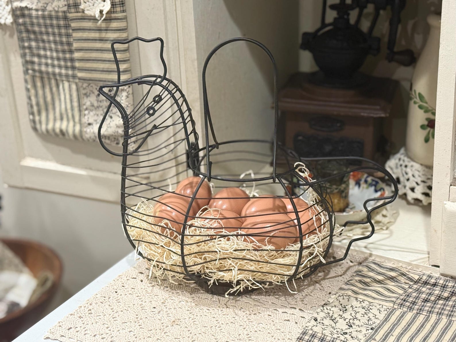 Farmhouse Rustic Wire Rooster Egg Basket With Clutch of Eggs, 11x12 ...