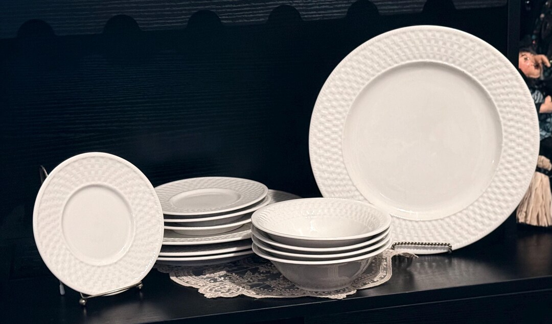 Vintage Oneida Stoneware Dinnerware Set: Wicker Pattern, Service for 2 ...