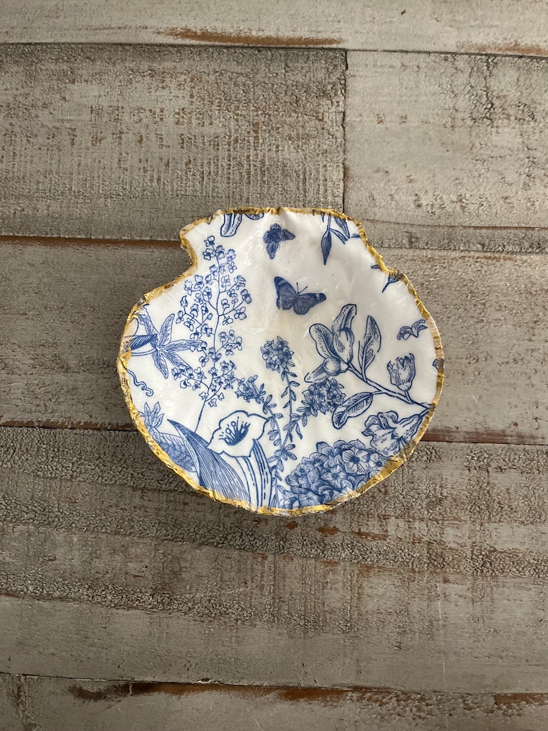 Large Decoupage Scallop Shell Ring Dish - Etsy