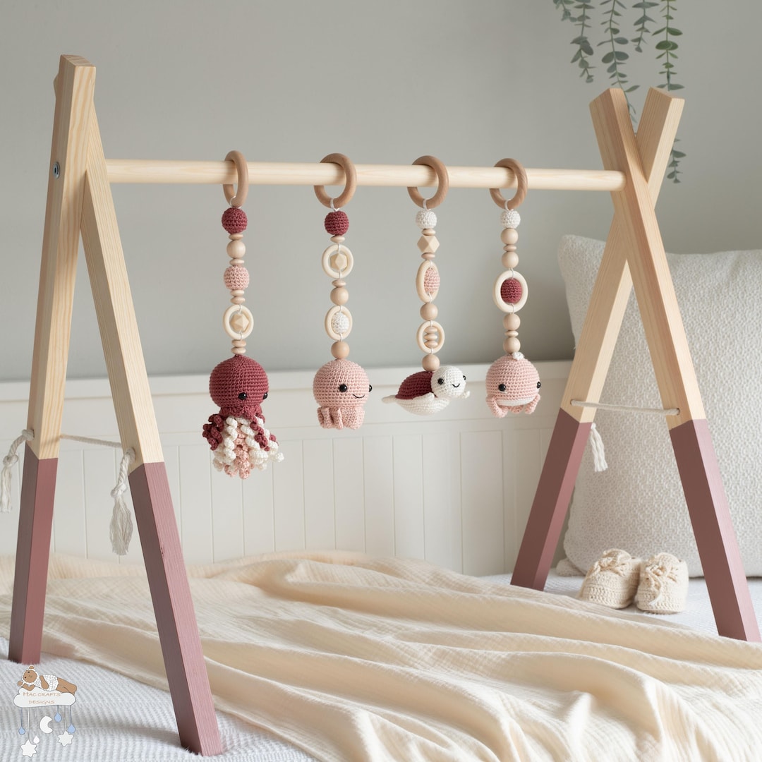 Babygym Play Arch Wooden Play Trapeze Red Mobile Baby Maxicosi Pendant ...