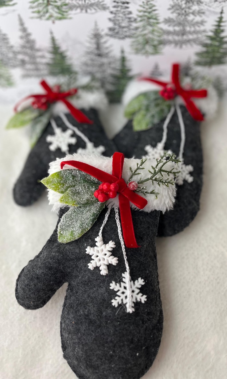Christmas Bowl Filler | Mitten Bowl Filler | Christmas Decor ...