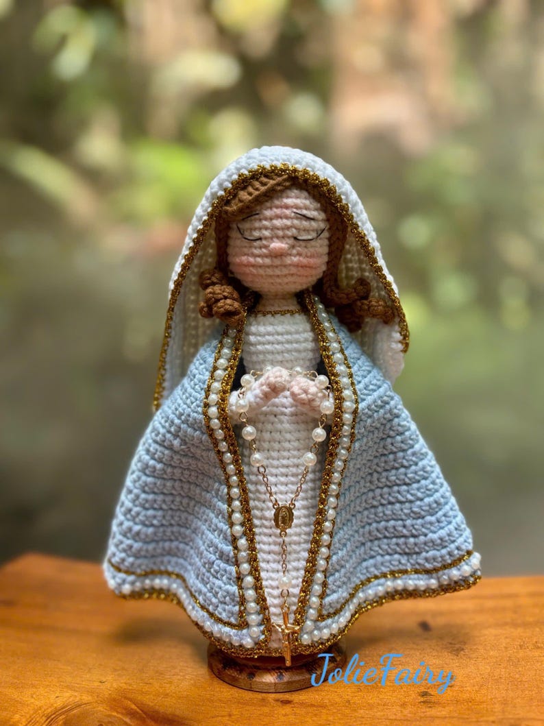 The Blessed Virgin Maria in Soft Yarn - a Handmade Masterpiece ( Choose ...