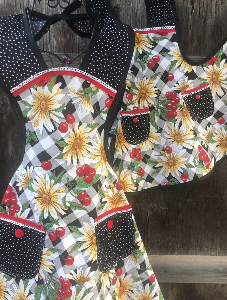 Matching Mother Daughter Retro Apron Set | Etsy
