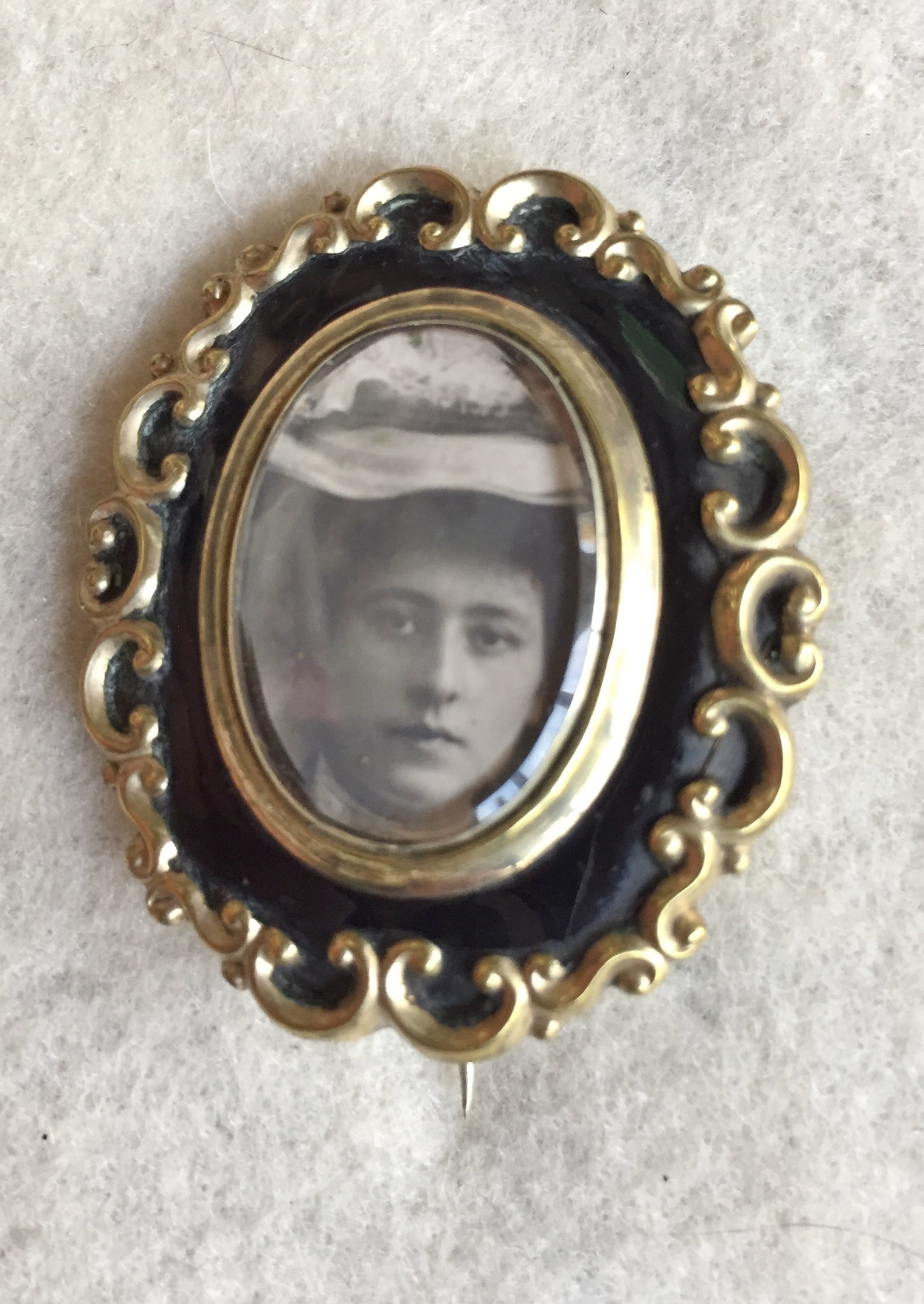 Victorian Mourning Photo Brooch | Etsy
