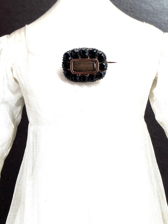 Late Georgian Hair Whitby Jet Mourning Brooch - Gem
