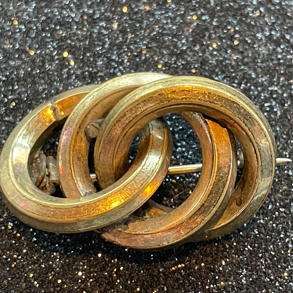 Love Knot Brooch - Etsy