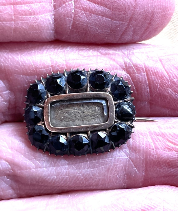Late Georgian Hair Whitby Jet Mourning Brooch - Gem