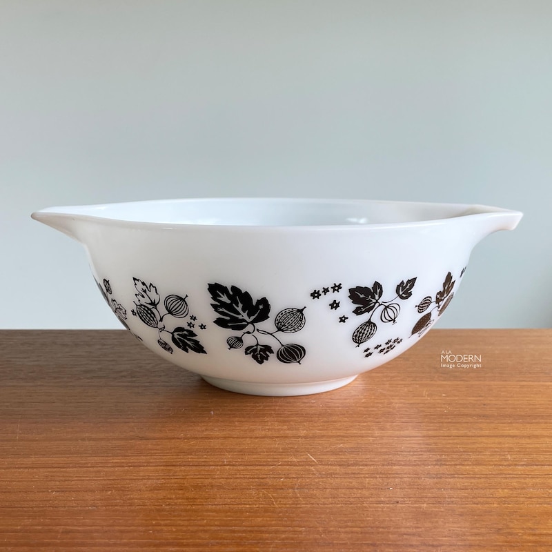 Pyrex Gooseberry - Etsy