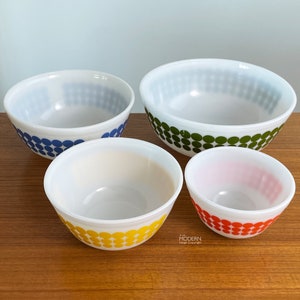 Vintage Pyrex New Dots Milk Glass Mixing Bowl Complete Set 401 402 403 ...