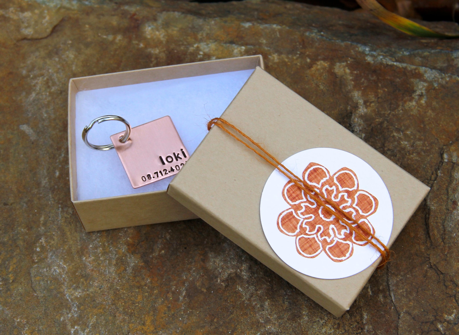 Custom Dog Tag / Custom Pet ID Tag Lucy in 1.25'' - Etsy