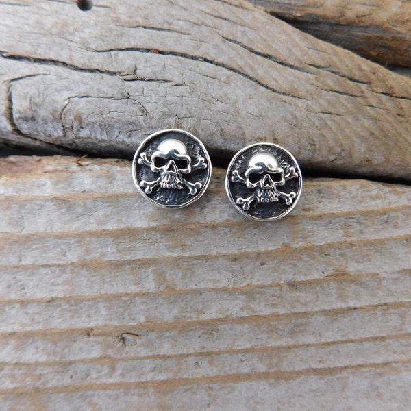 Skull Stud Earrings - Etsy