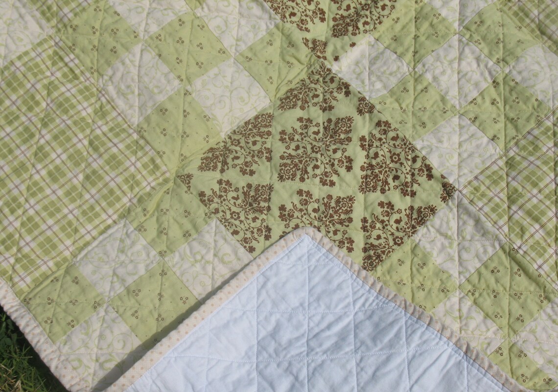 Classic Green Baby Quilt - Etsy
