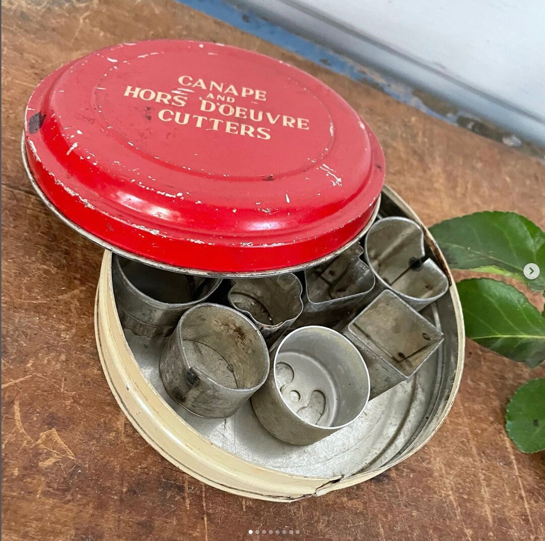 Vintage Tin Canapé Hors Doeuvre Cutters Round Set of 10 - Etsy