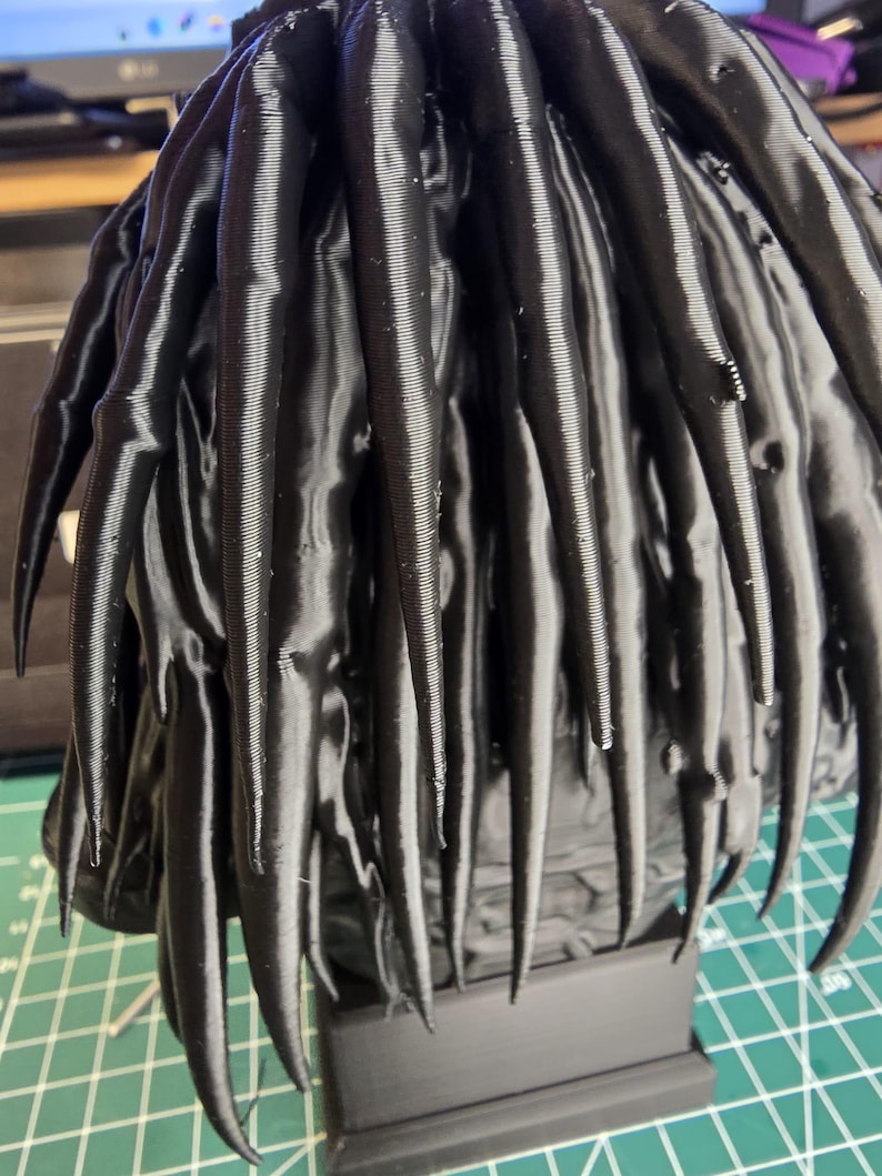 3D Printed Predator Bust – Sci-fi Desk Decor, Eco PLA Sculpture - Etsy