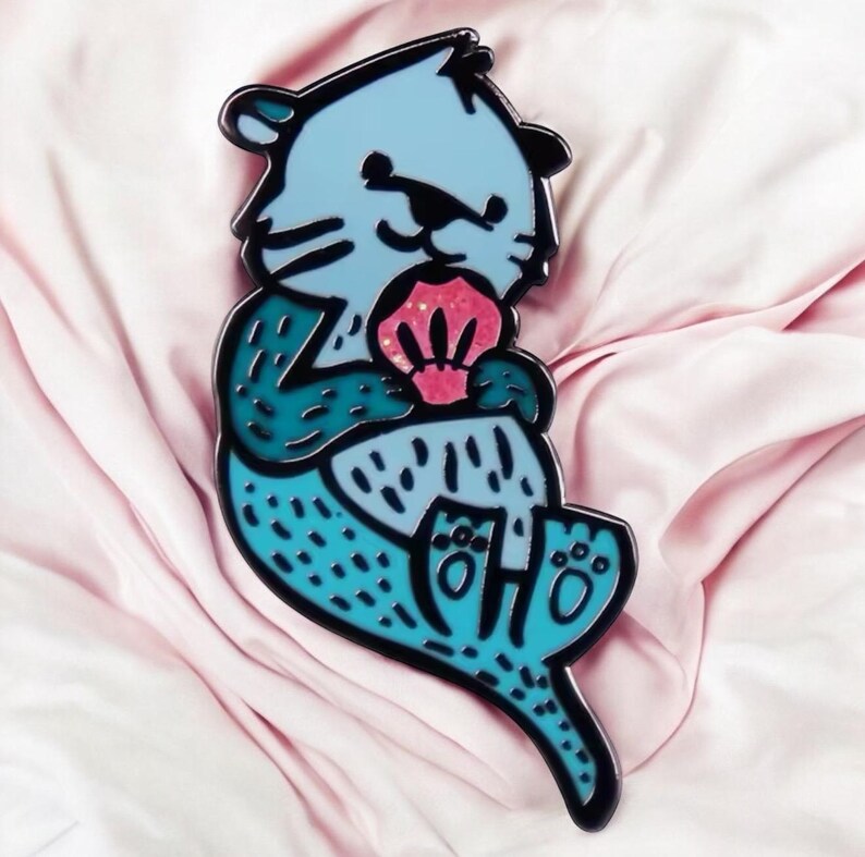 Cute Blue Otter Enamel Pin – Adorable Kawaii Animal Pin for Collectors ...