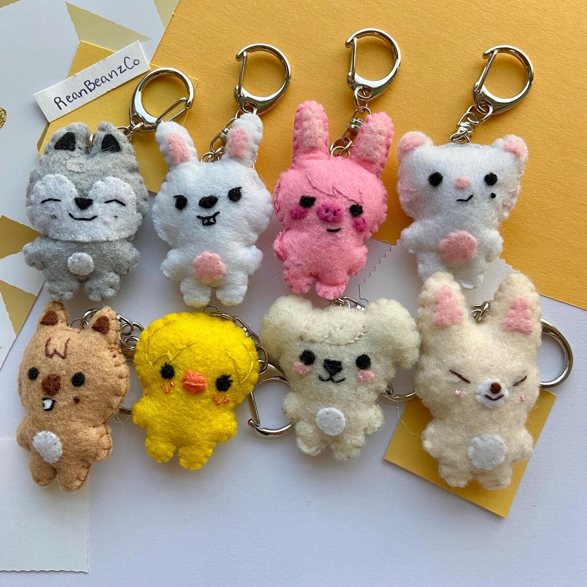 SKZOO Stray Kids Keychain Accessory Wolf Chan, Leebit, Dwaekki, Jiniret ...