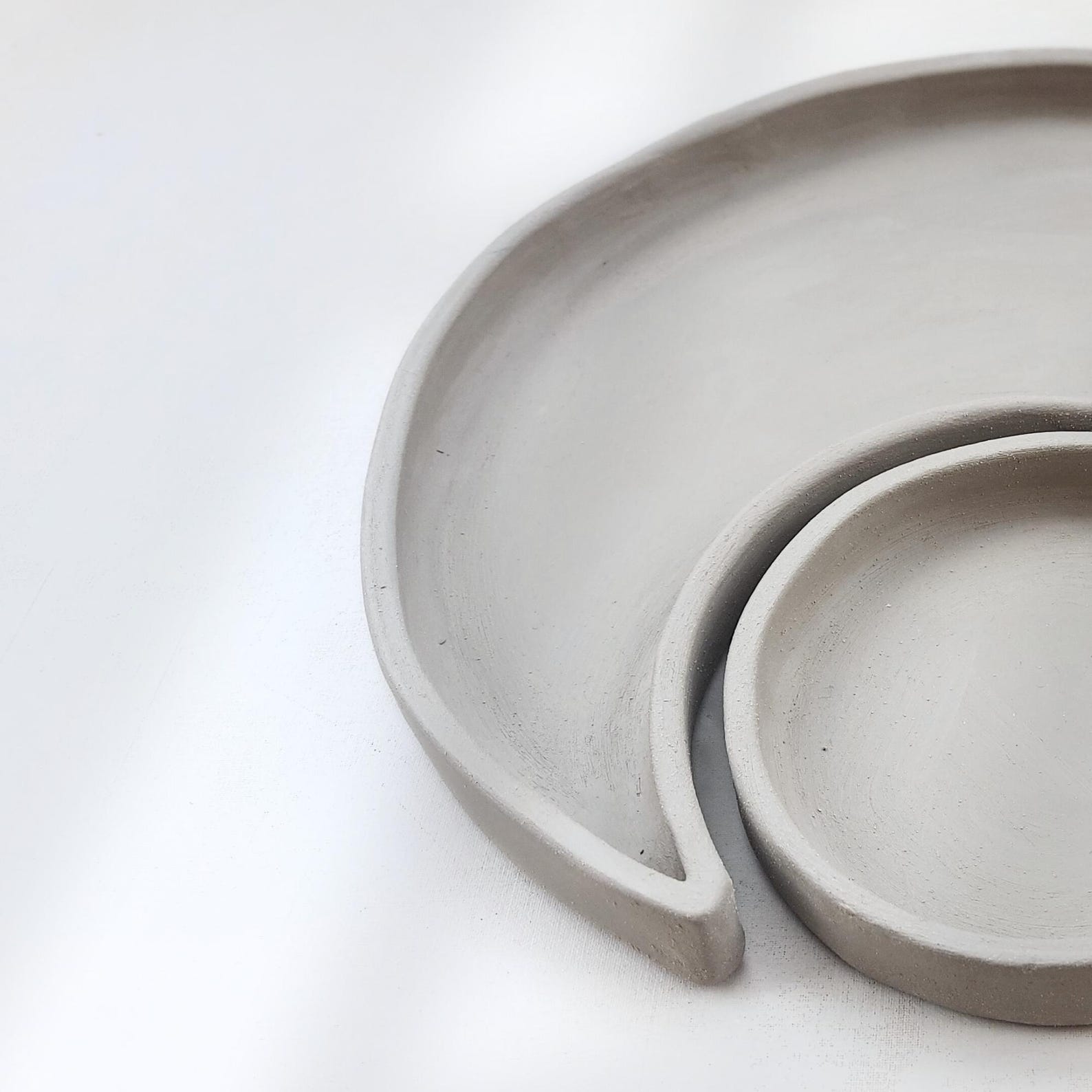 Big Platter Pottery Template: Chip & Dip – Round Serving Dish With Dip ...