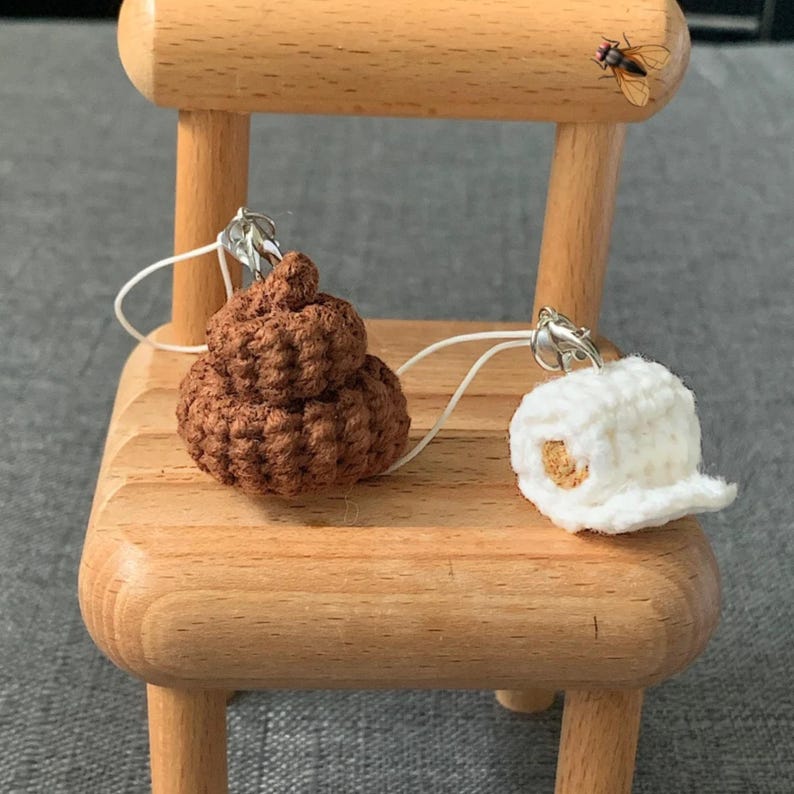 Funny Crochet Poop Keychain, Amigurumi Poop and Toilet Paper, Gag Gift ...