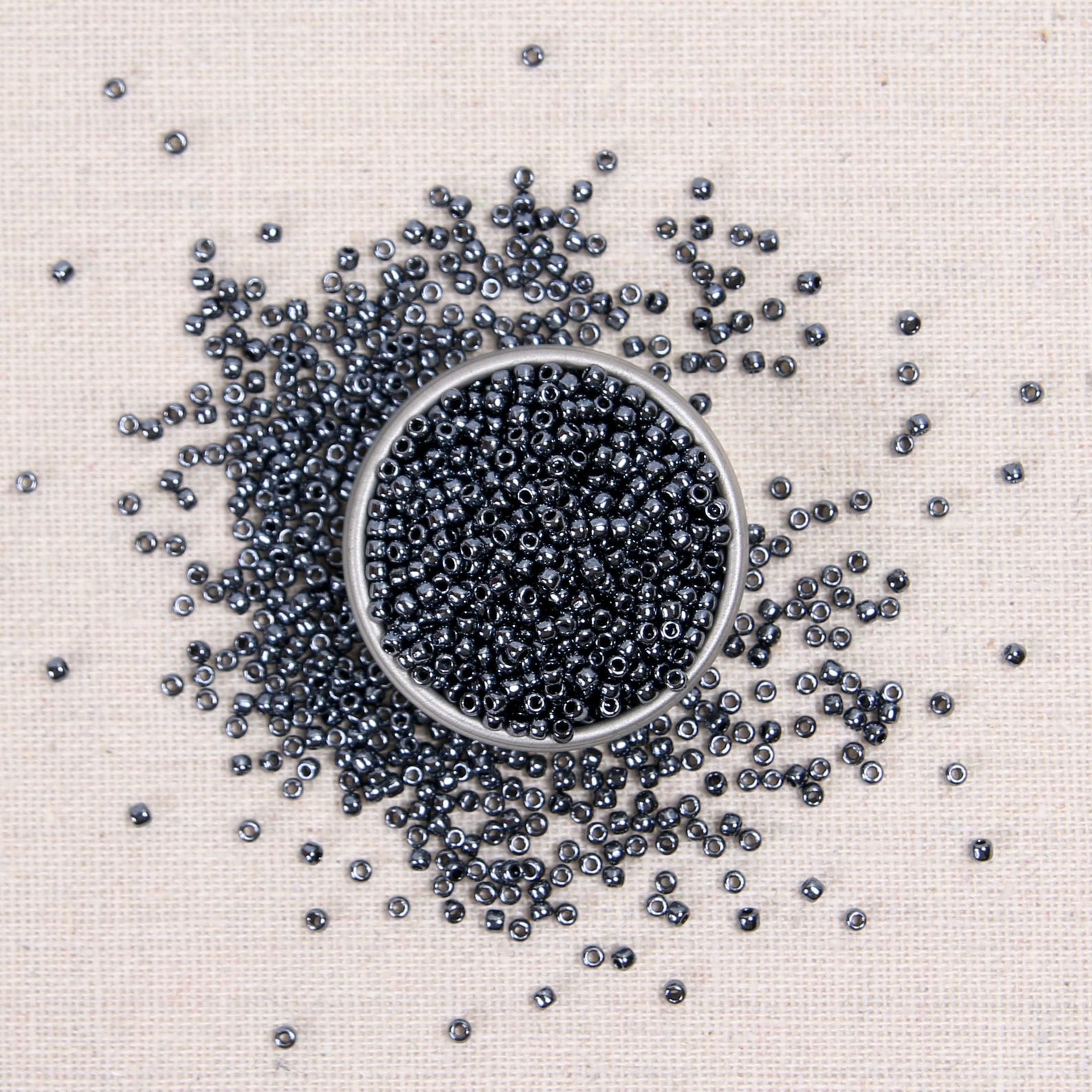 Sequins & Beads // Graphite Metallic Sequins Graphite Seed - Etsy