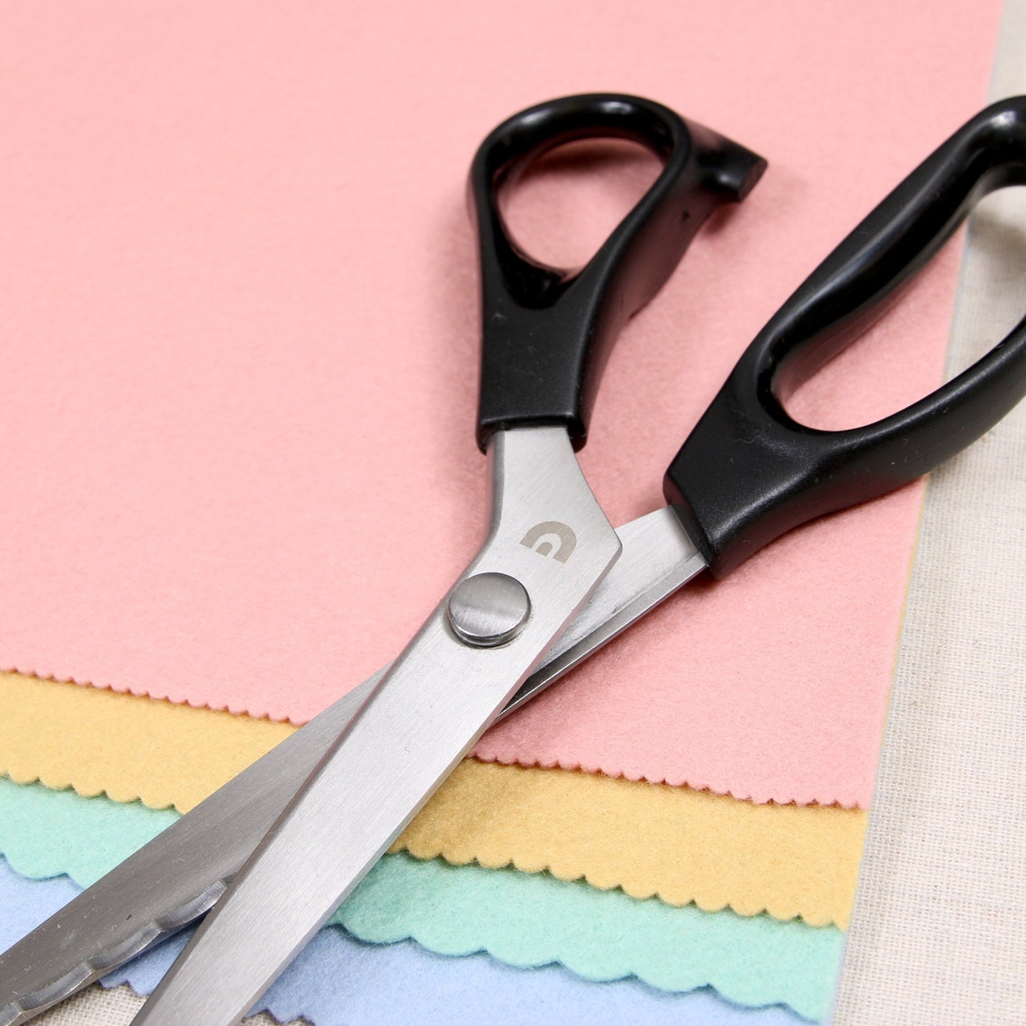 Shears //scissors // Scallop, Pinking, Felt and Craft Supplies, Fabric ...