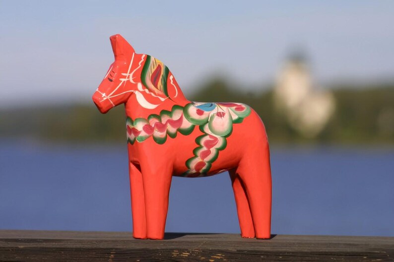 Traditional Swedish Dalahäst | Handcrafted Wooden Dala Horse | Iconic ...