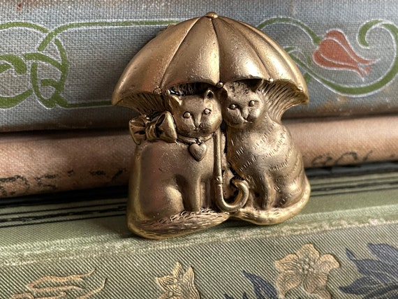 Large Vintage Cats Brooch Cat Couple Under Umbrella S… - Gem