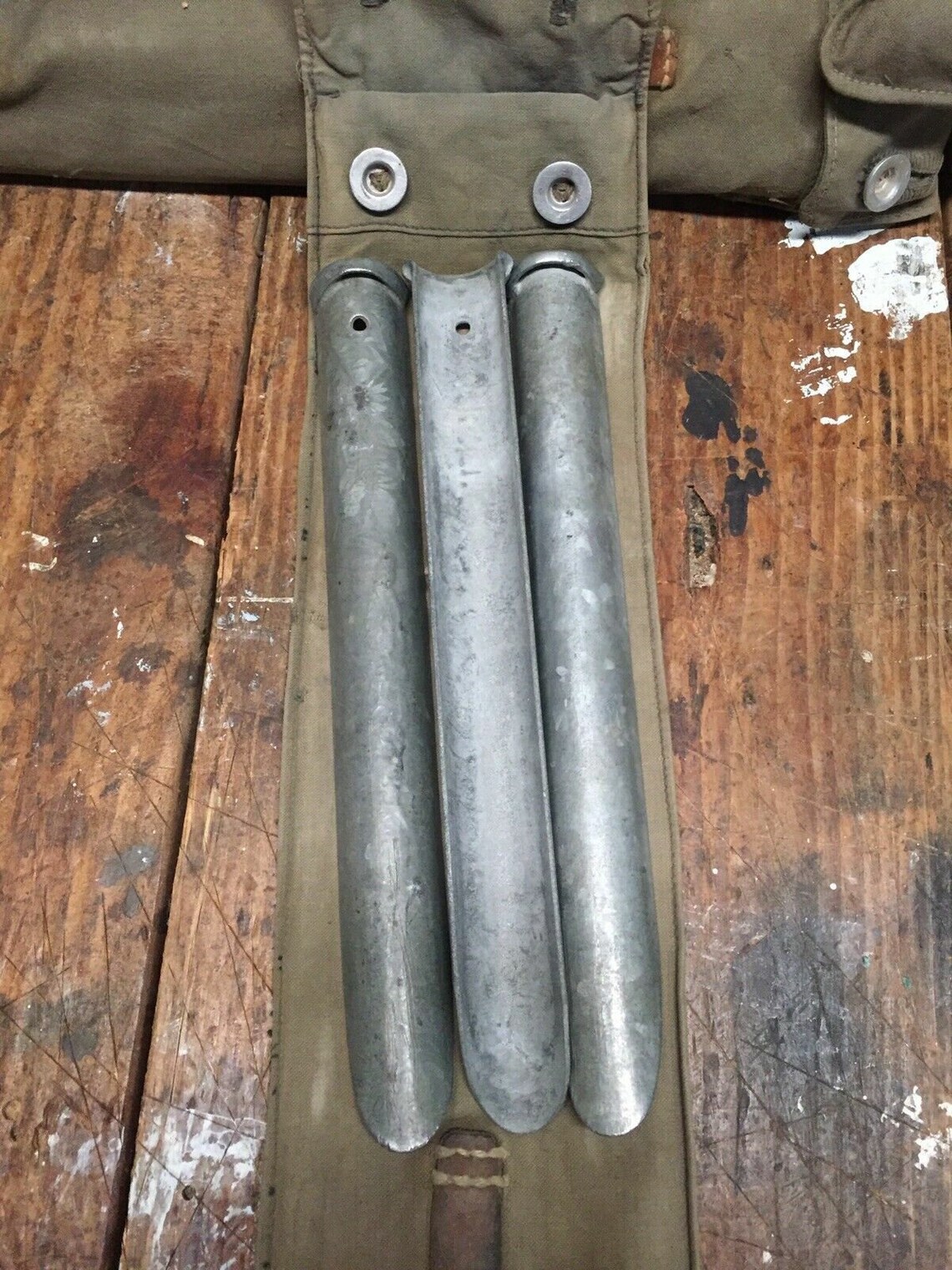 Vintage WW2 Half Shelter Pup Tent Pole & Stake Kit Army Green Military ...