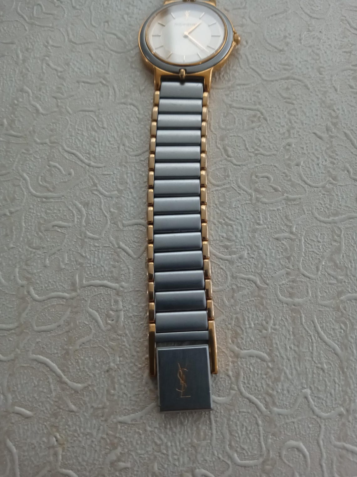 Vintage Yves Saint Laurent Women’s Watch – YSL 2200-228481 – Gold ...