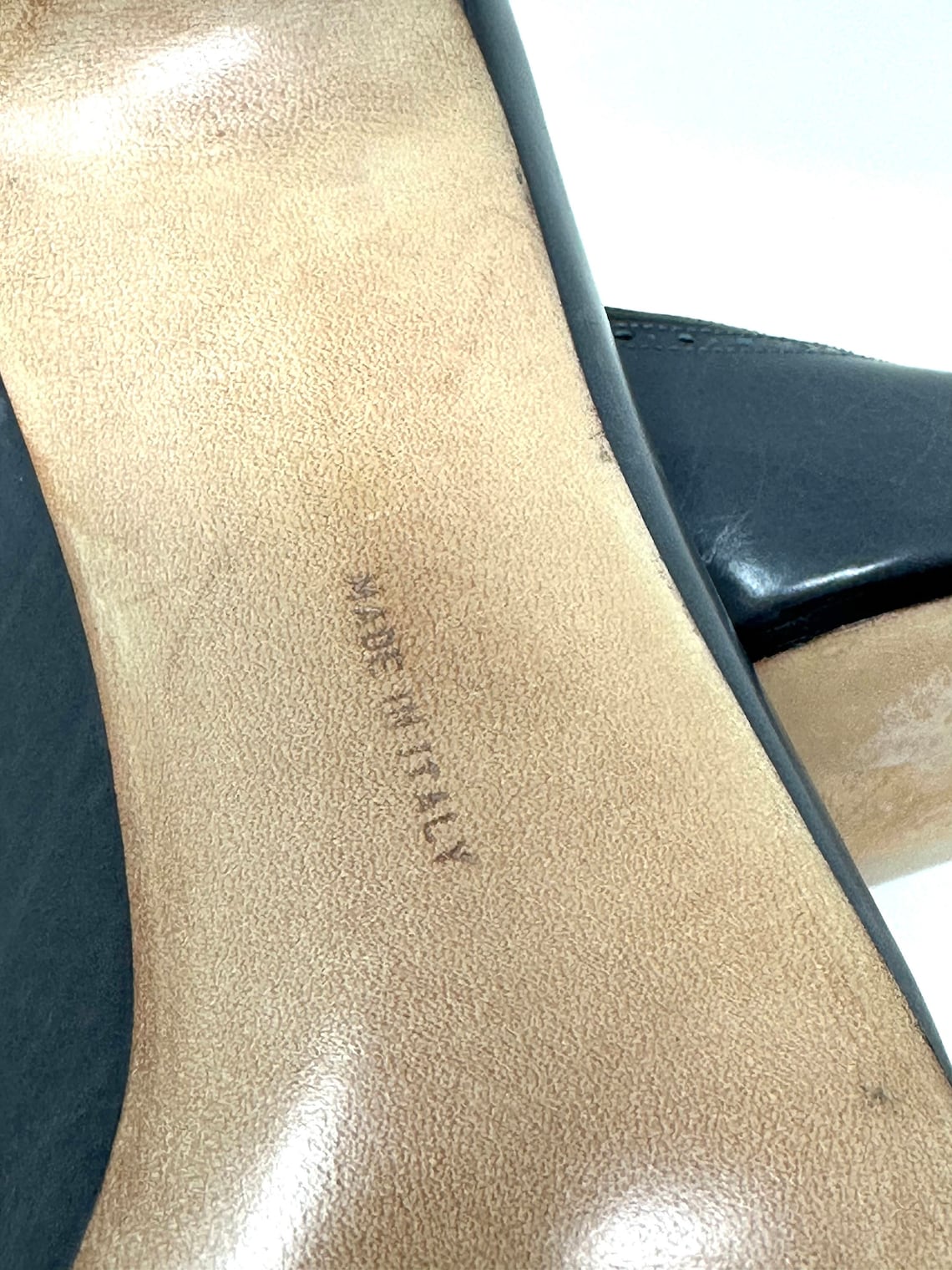 Vintage Salvatore Ferragamo Wing Tip Pumps - Size 9.5 AA - New ...