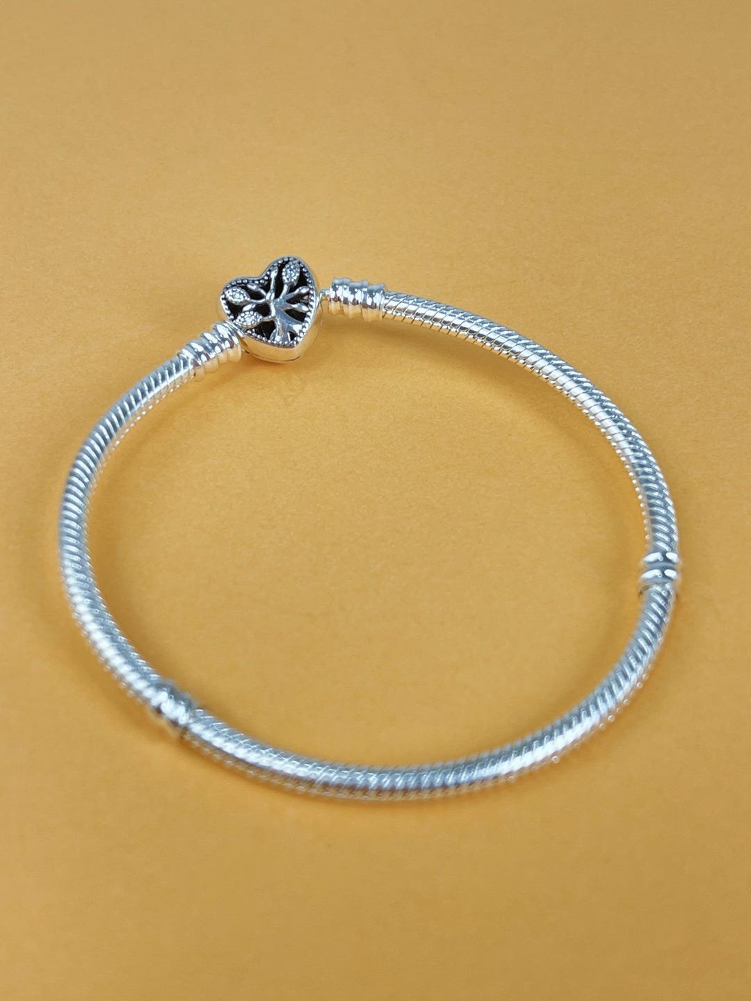 Pandora Moments Family Tree Heart Clasp Snake Chain Bracelet,elegant ...