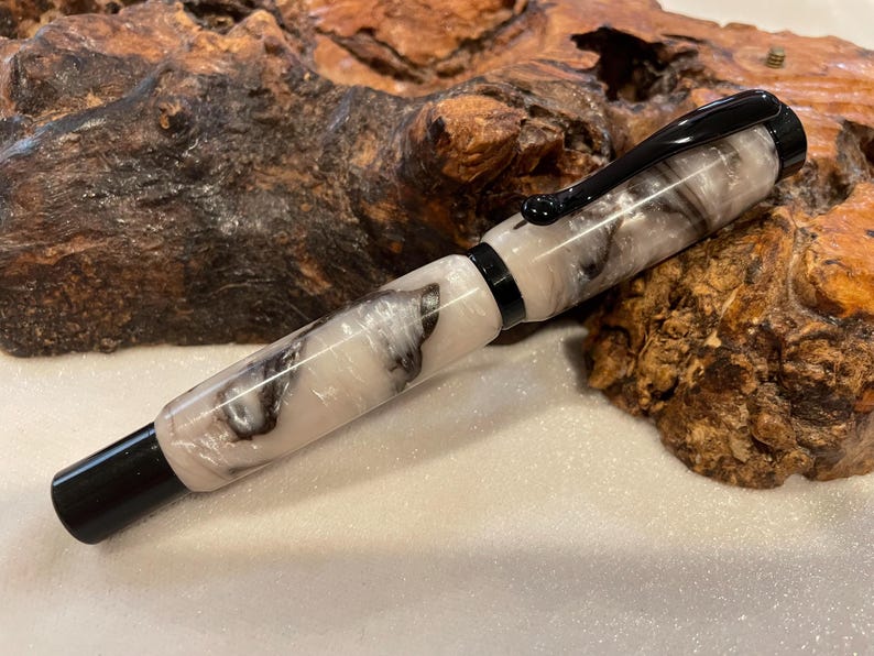 Atrax Style Fountain Pen: Smooth Writing, Classy Design 7501 7477 6713 ...