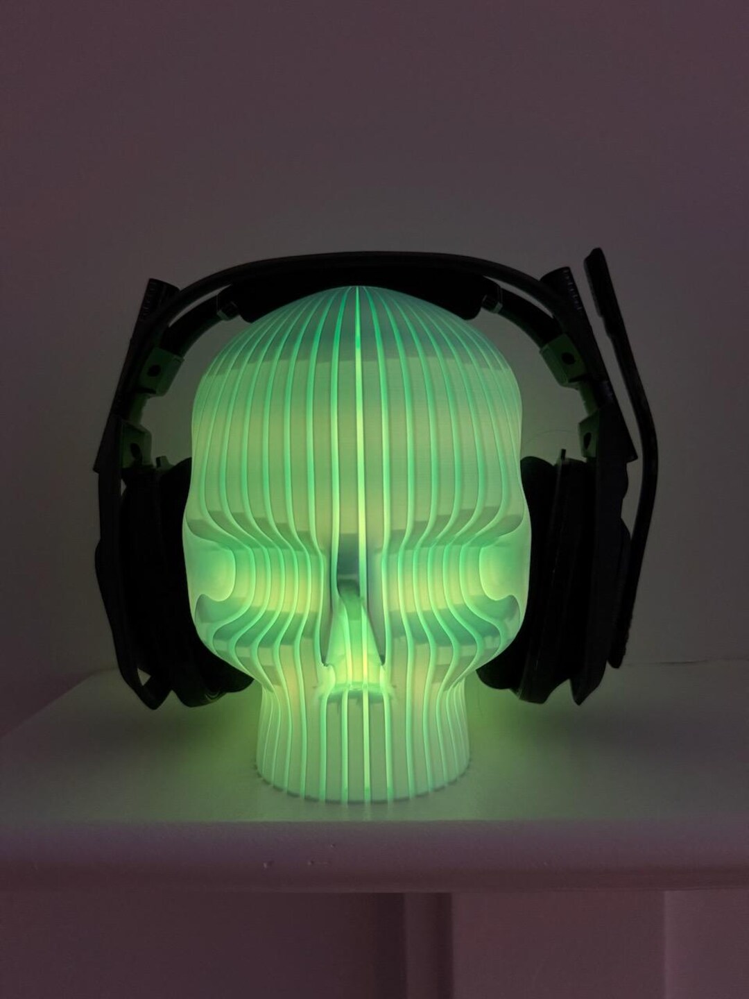 Custom Skull Headphone Stand – 3D Printed Gamer Gift, Acrylic Base With ...