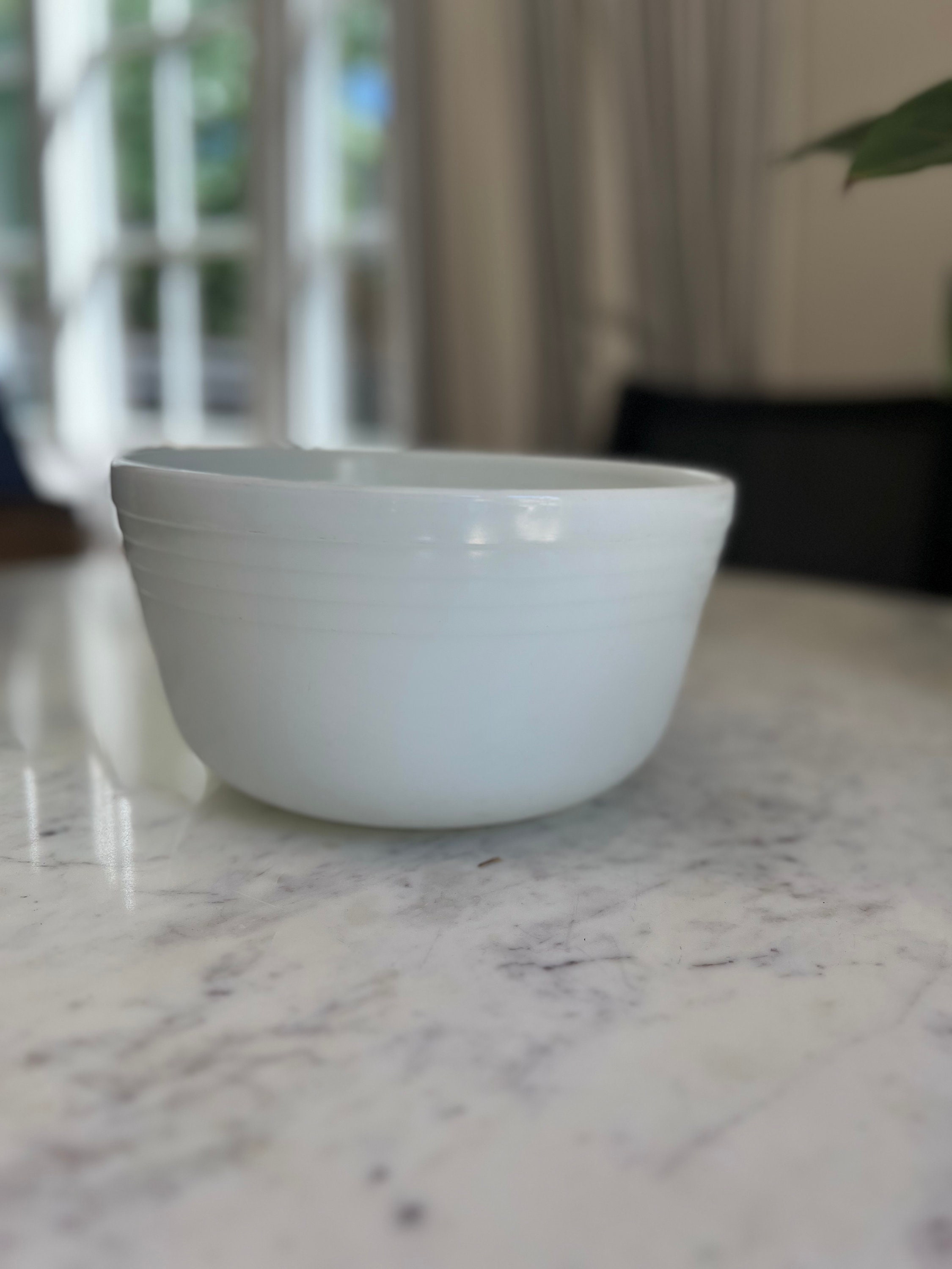 Vintage Pyrex 1940s White Mixing Bowl - Etsy