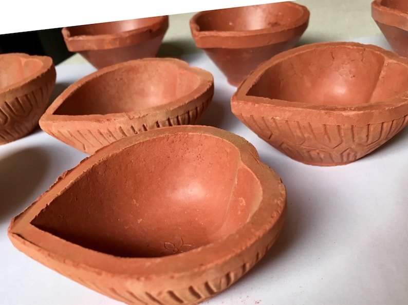 Set of 4 Clay Diya - Handmade Clay Smudge Pot Dish Diya Pot - Diwali ...