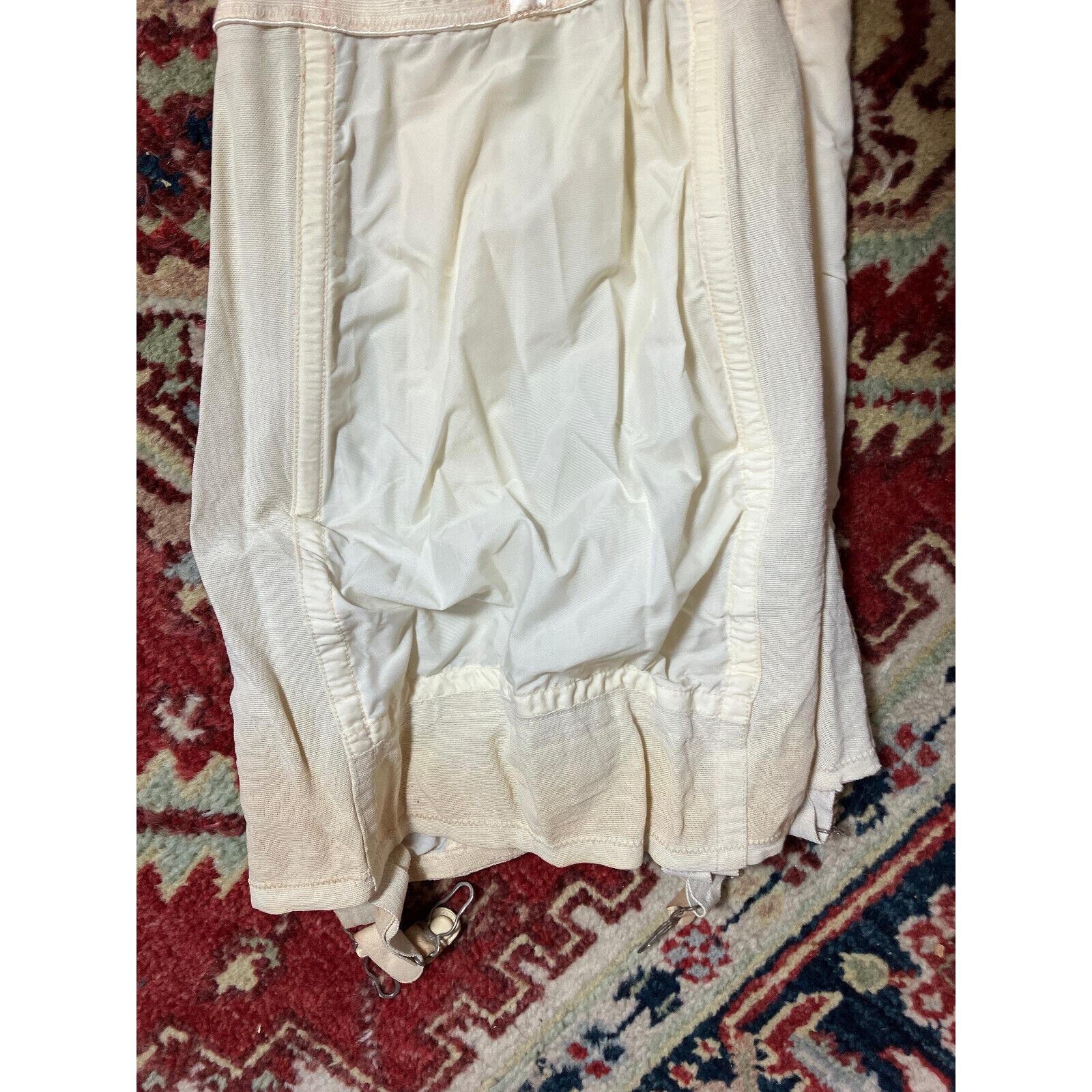 Size 28 Gossard Narroline Bottom Girdle Attached Garters Waist Shaping ...