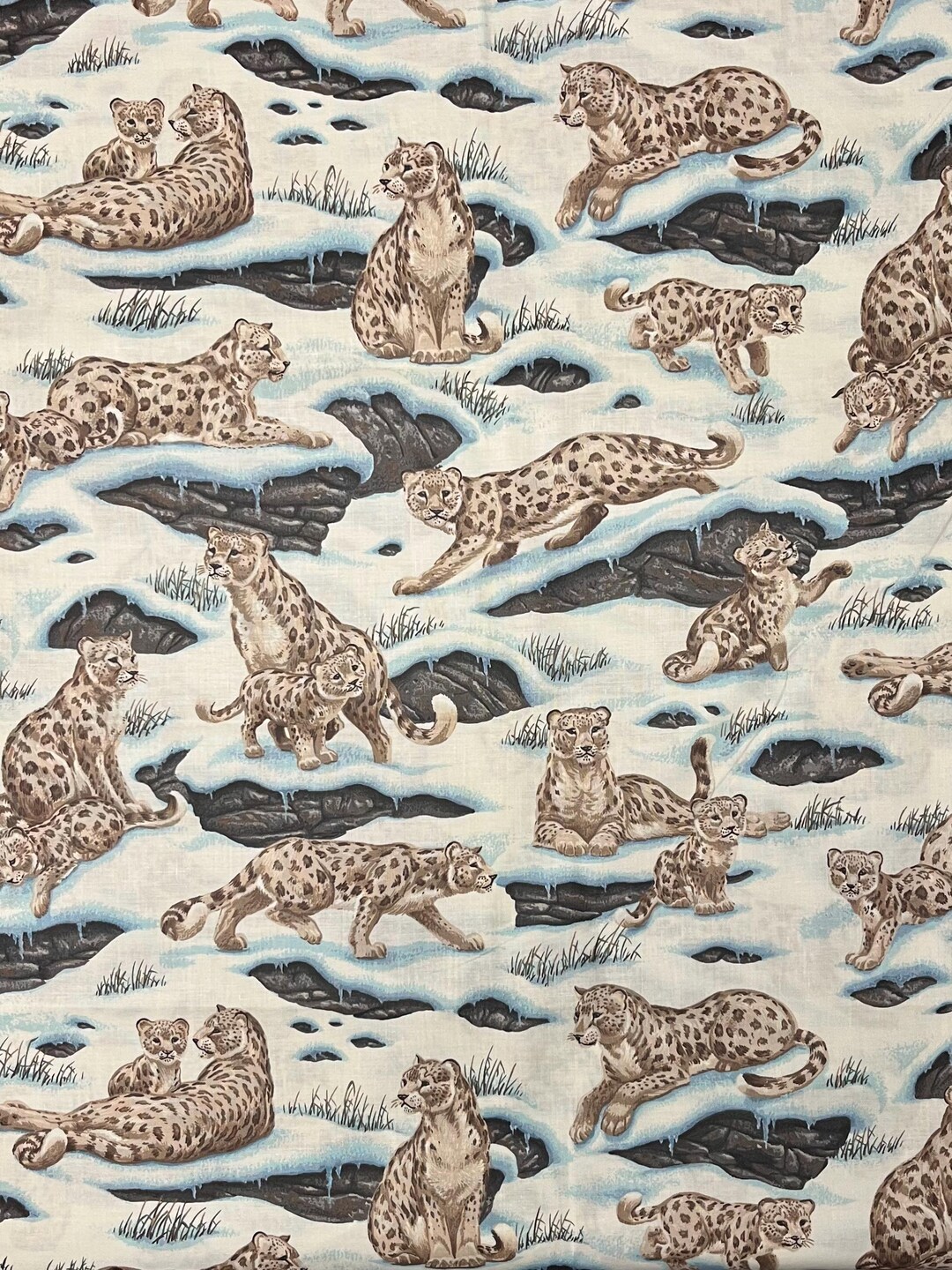 SNOW LEOPARD Vintage Vip Cranston Print Works 100% Cotton Quilt Fabric ...