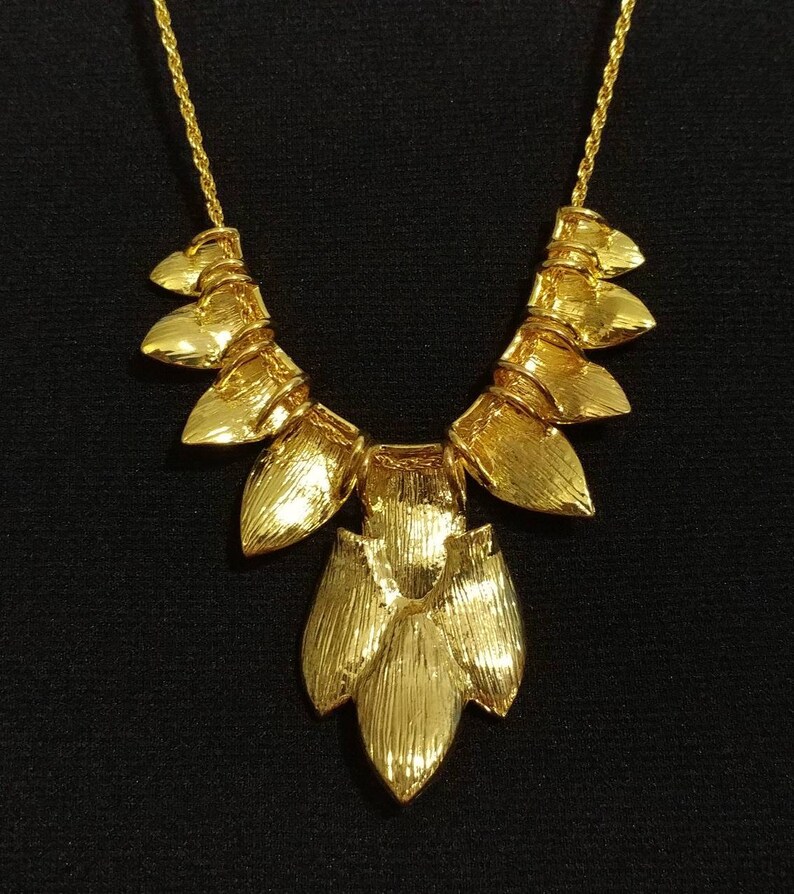 20 Elegant Gilt Statement Necklace Golden Leaf-like - Etsy